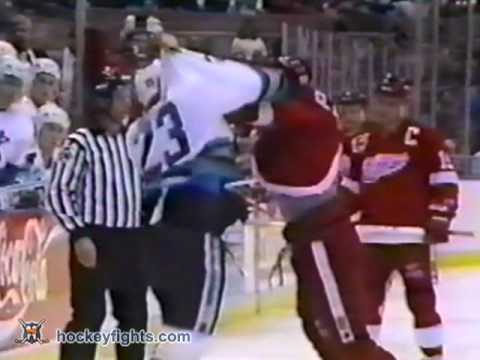 Bob Probert (LW) | HockeyFights