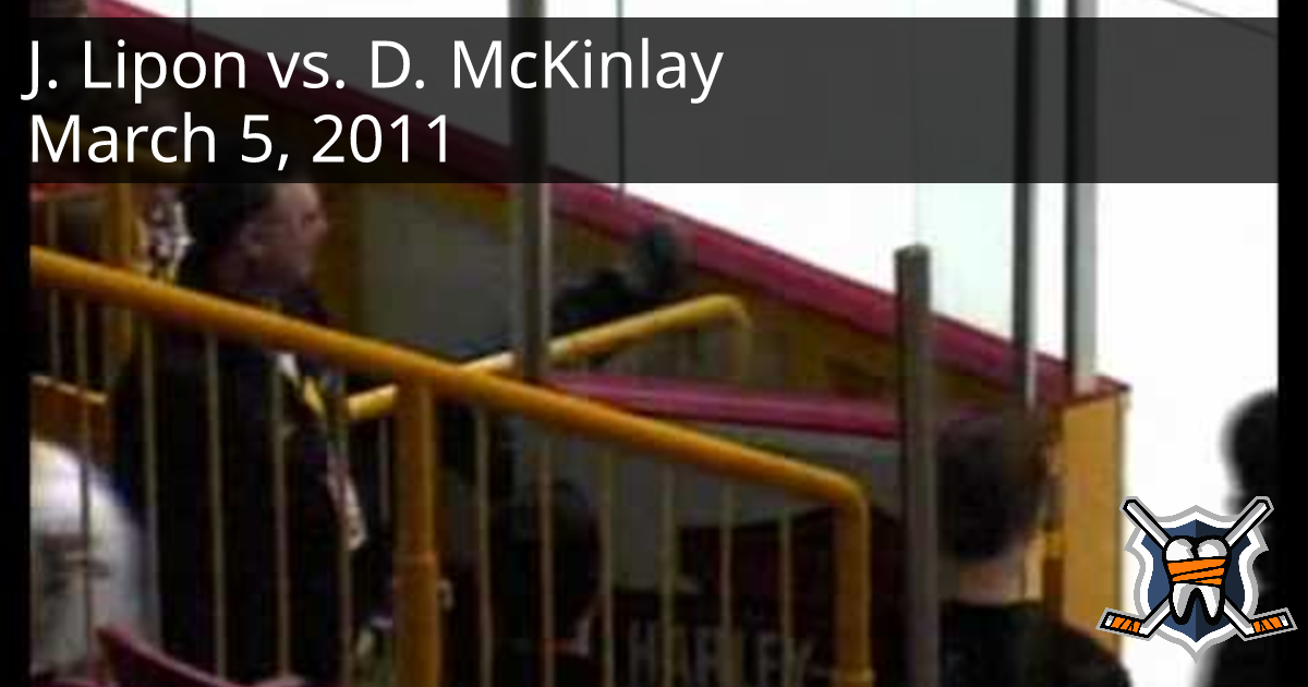 JC Lipon vs. Dylen McKinlay, March 5, 2011 - Kamloops Blazers vs ...